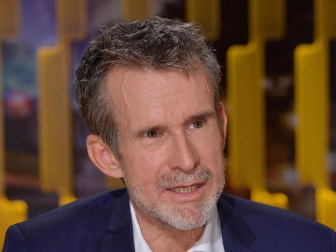 Ulrich Matthes redet mit Merkel über Theater-Stücke