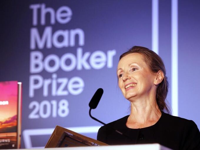 Nordirin Anna Burns gewinnt Man Booker Prize