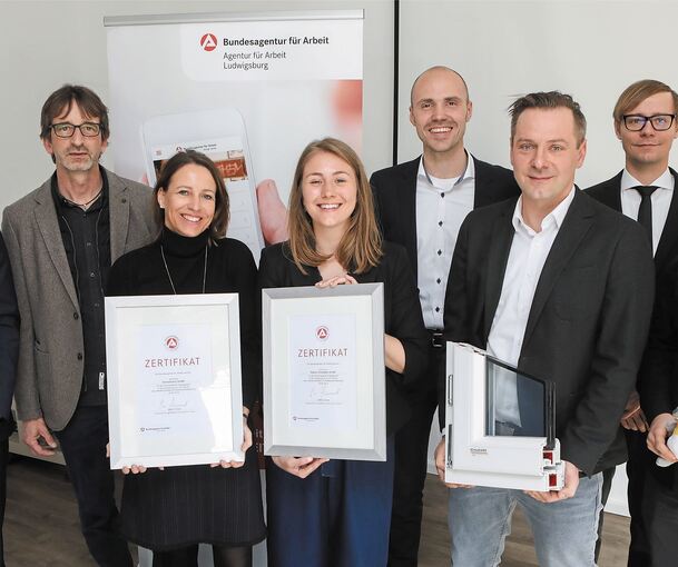 Arbeitsagentur zeichnet zwei Ausbildungsbetriebe aus