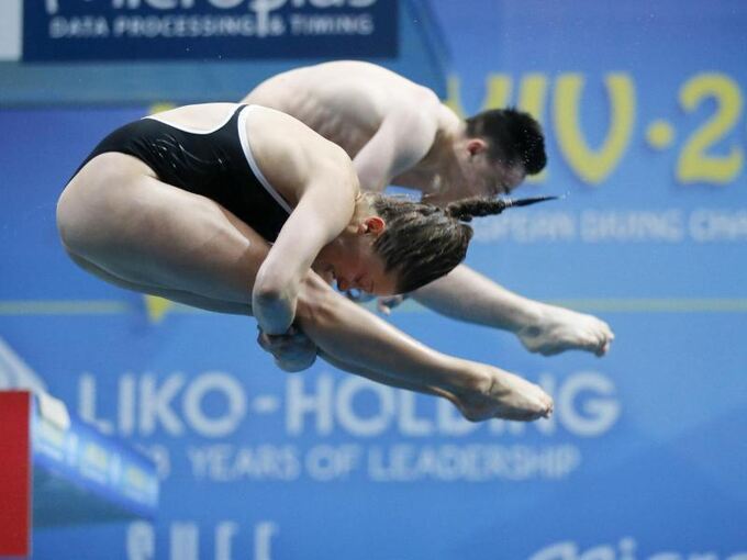 Wasserspringer Massenberg und Punzel gewinnen EM-Silber