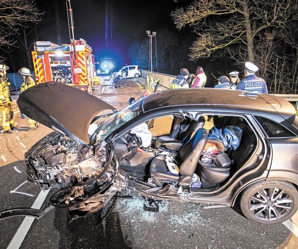 Zwei Schwerverletzte nach Zusammenstoß