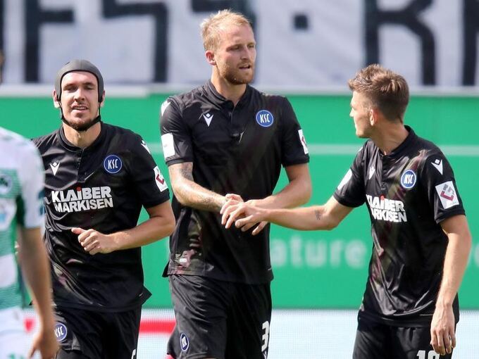 HSV verpasst Relegation - VfB steigt auf - «Club» bangt