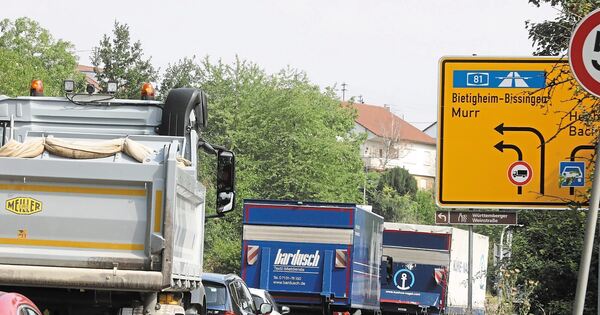 Bus hat an der Ampel Vorrang