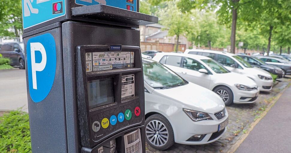 Steht das kostenlose Parken an Sonn- und Feiertagen vor dem Aus?
