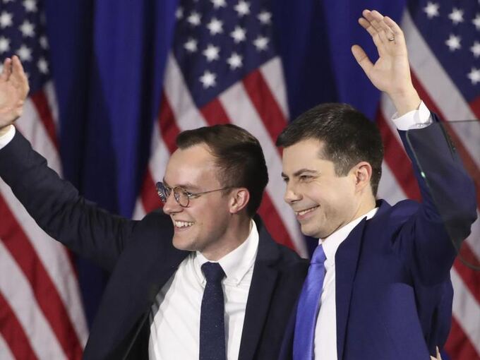 US-Minister Buttigieg und Ehemann präsentieren ihre Babys