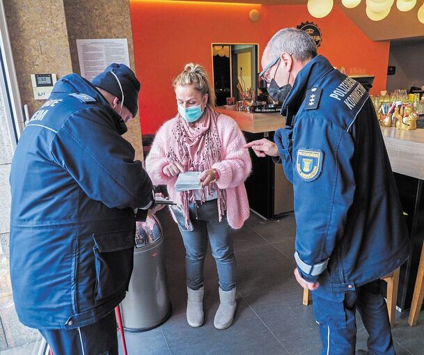 Corona-Kontrollen: Nicht bei allen Wirten läuft es rund