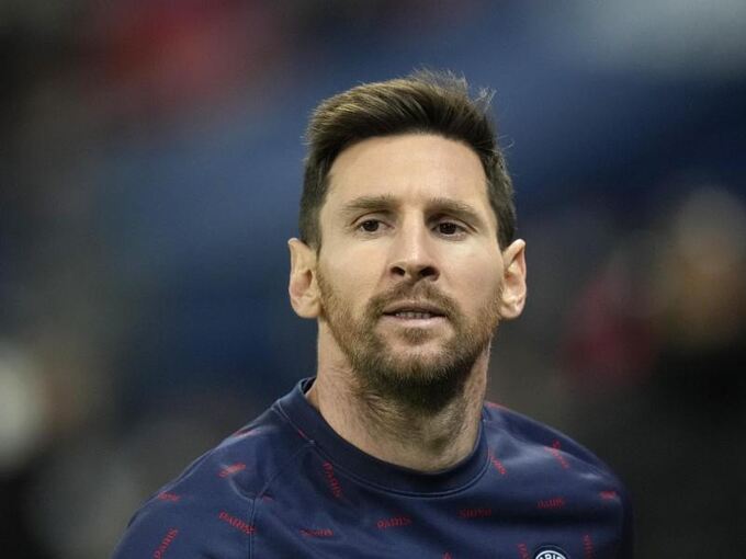 Neuer, Messi, Klopp: Corona-Sorgen im Profifußball wachsen