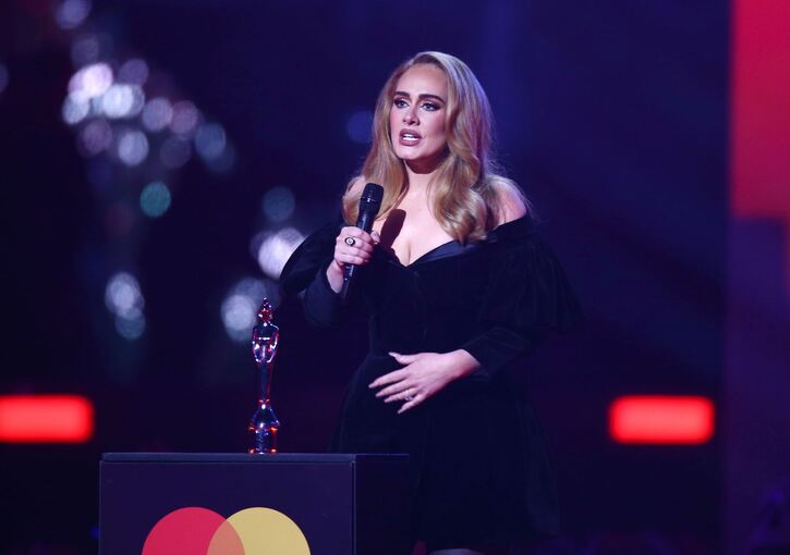 Adele freut sich über Emmy: «Habe offiziell ein EGO»