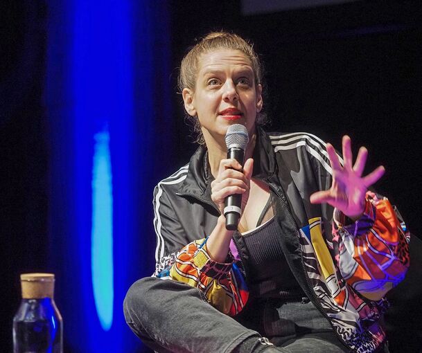 Sivan Ben Yishai über das Schreiben in einer Zweitsprache