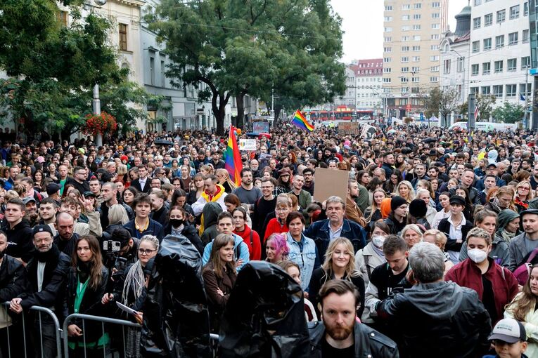 Protest nach Mordanschlag auf Schwulenbar in Bratislava