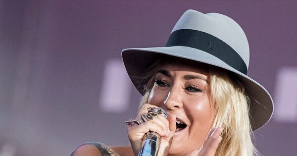 Sängerin Sarah Connor bei „Live am Viadukt“ 2023
