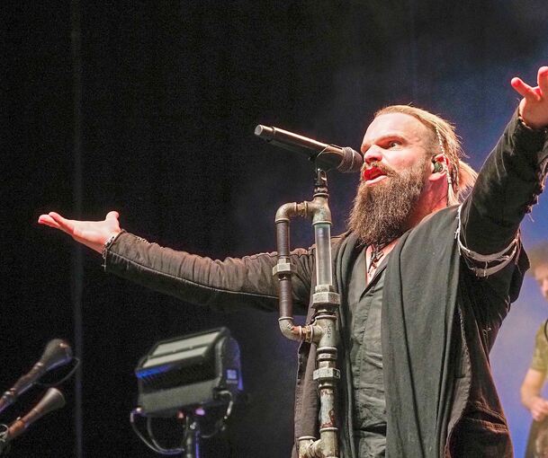 Saltatio Mortis in Ludwigsburg: Wahnsinnsenergie im Flammenmeer