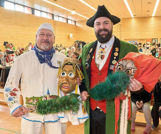 Bunter Saisonstart für die Neckarweihinger Mistelhexen