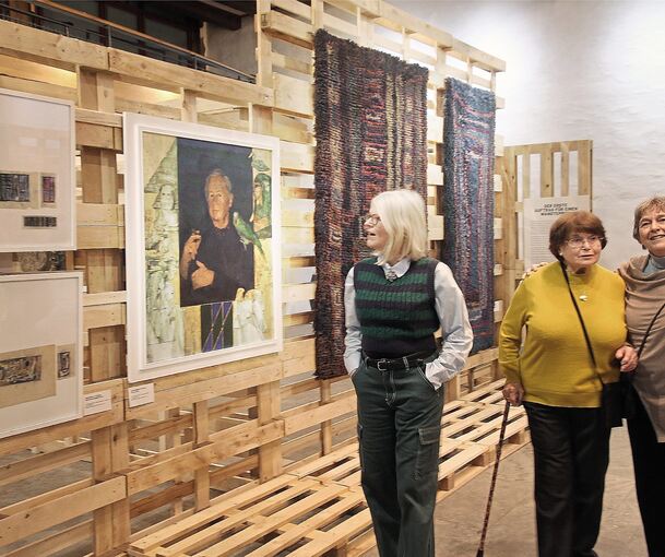 Stelzig-Ausstellung lockt 2000 Besucher an