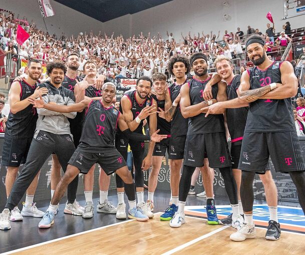 Wachablösung im deutschen Basketball: Telekom Baskets Bonn treffen auf ...