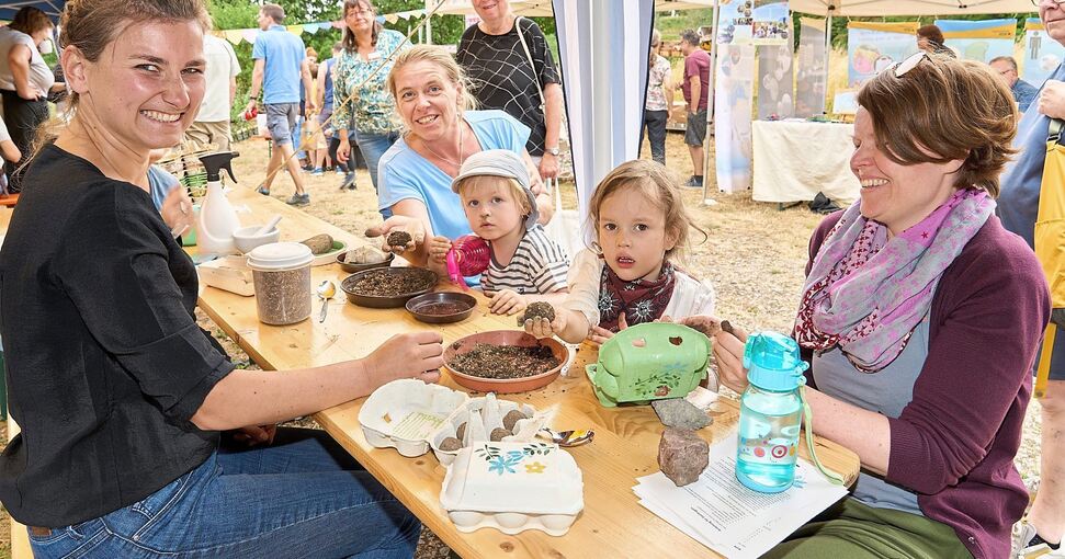Ein Sommerfest rund um die Casa Mellifera im Zeichen der Natur