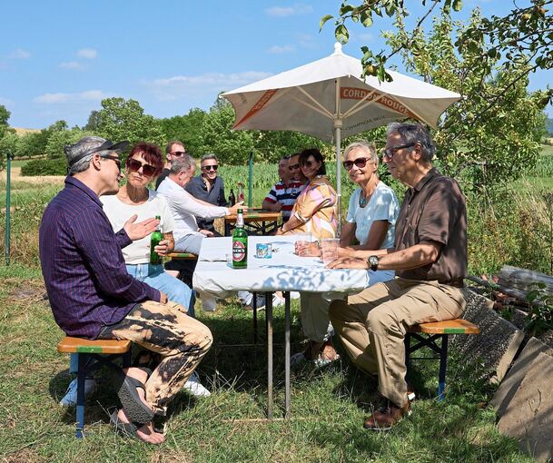 Malen mit der Motorsense: Der Skulpturengarten „Dock“ von Markus Merkle