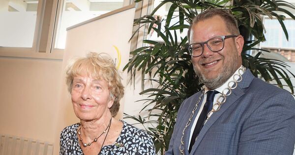 Die personifizierte Herzlichkeit: Heidrun Rabus bekommt Bürgermedaille