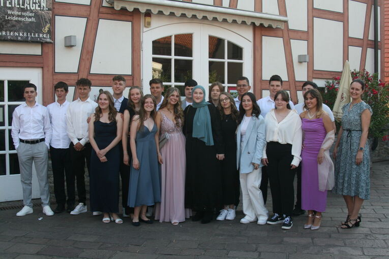 Neunt- und Zehntklässler der Friedrich-Schelling-Schule in Besigheim ...