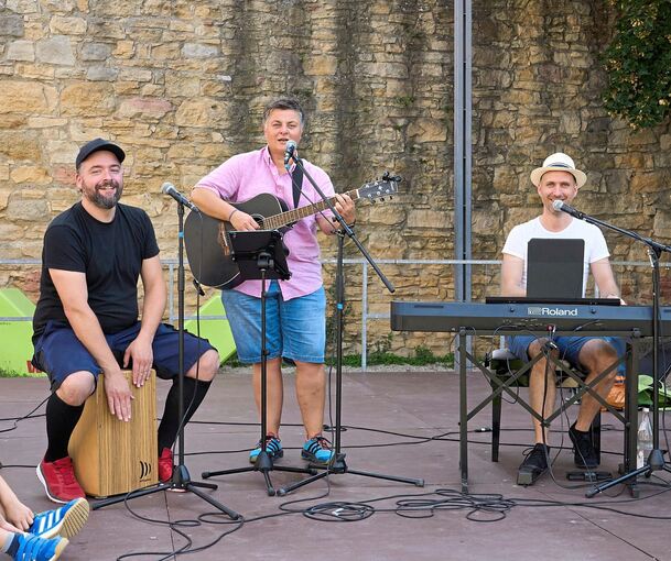 Marbach improvisiert: Mitsingen bringt der Veranstaltung den Erfolg