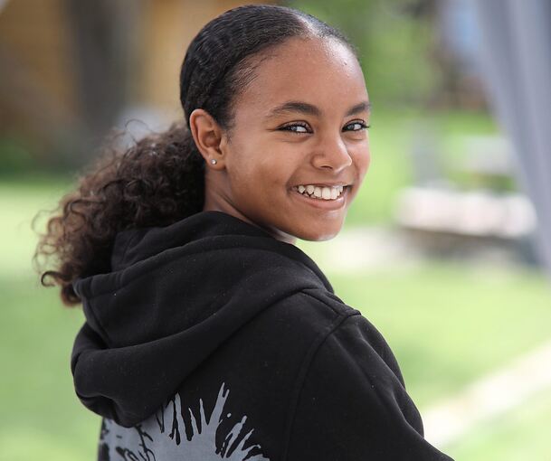 Sinit Wolday aus Pleidelsheim verkörpert die junge Tina Turner