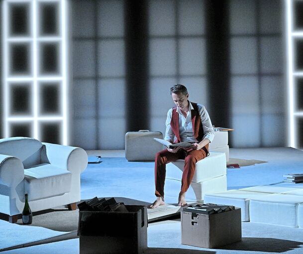 Eindringliches Kammerspiel: Robert Mullers „Der Unheimliche“