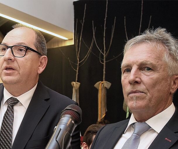 Bürgermeister Seibold startet in vierte Amtszeit und pflanzt sieben ...