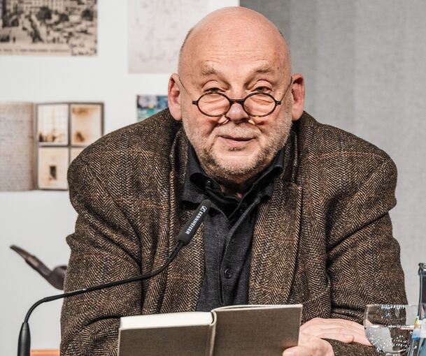 Thomas Hettche in Marbach: Bildgewaltiges vor der Kulisse des Wallis