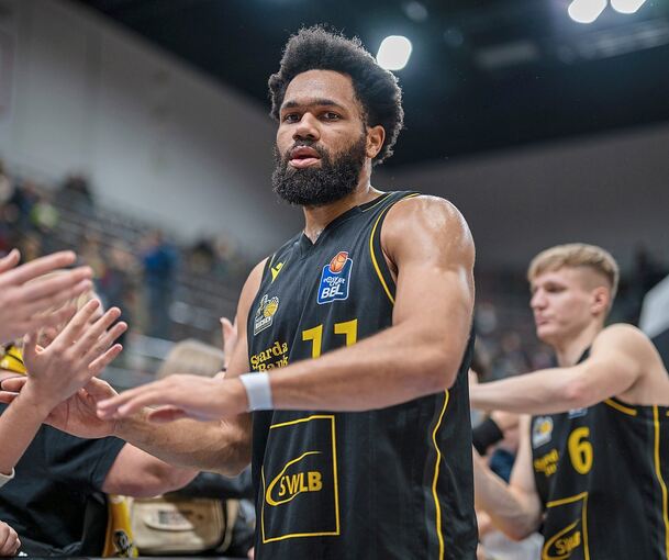 MHP-Riesen Ludwigsburg wollen vor Spiel gegen AEK Athen lernen und ...