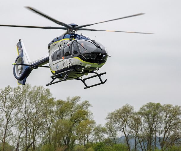 E-Roller-Fahrer stürzt in Steinheim mehrfach und hinterlässt Spur der Verwüstung