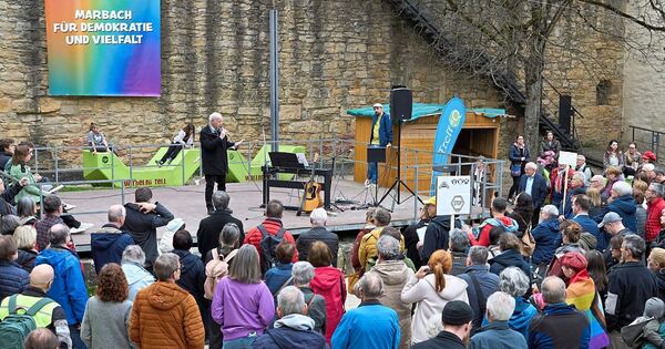 „Marbach ist bunt“: Auch Hainbuch-Chefin Sylvia Rall setzt Zeichen ...