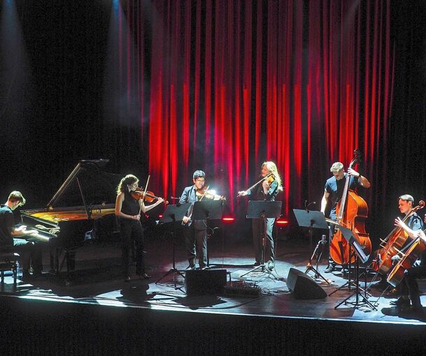 Florian Christl und Ensemble: Gefällige Synthese aus Romantik und ...