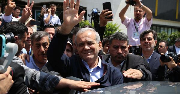 Wahl im Iran: Duell zwischen Reformer und Hardliner