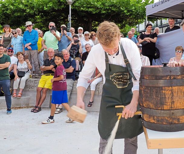 Vier harmonische Hiebe: Neuer Freiberger Bürgermeister Hambach meistert ...