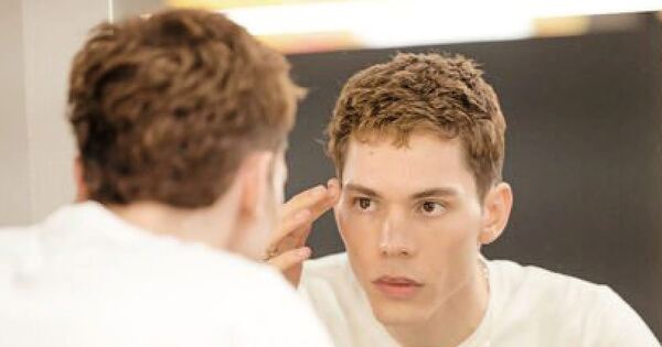 GNTM: Jonathan aus Gerlingen bekommt Kompliment von Naomi Campbell