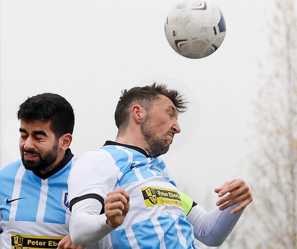 Maximilian Graf vom TSV Schwieberdingen tippt die lokalen Fußballspiele