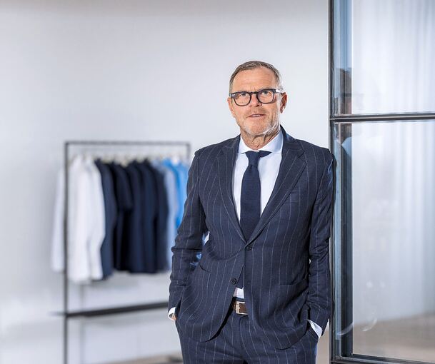 Olymp-Chef Mark Bezner über Insolvenz der HB Ludwigsburg: „Ich wurde im ...